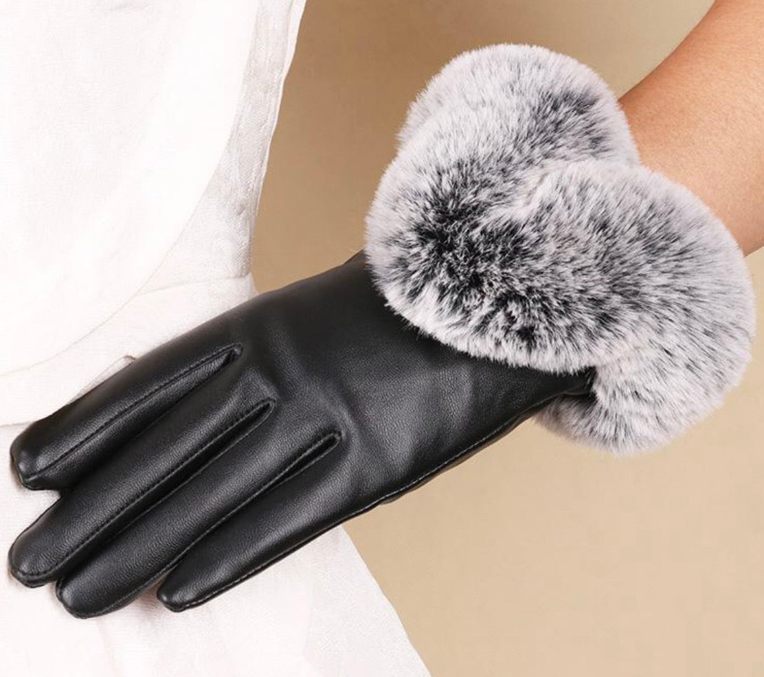Rabbit Fur Gloves – Southern Charm Btqe